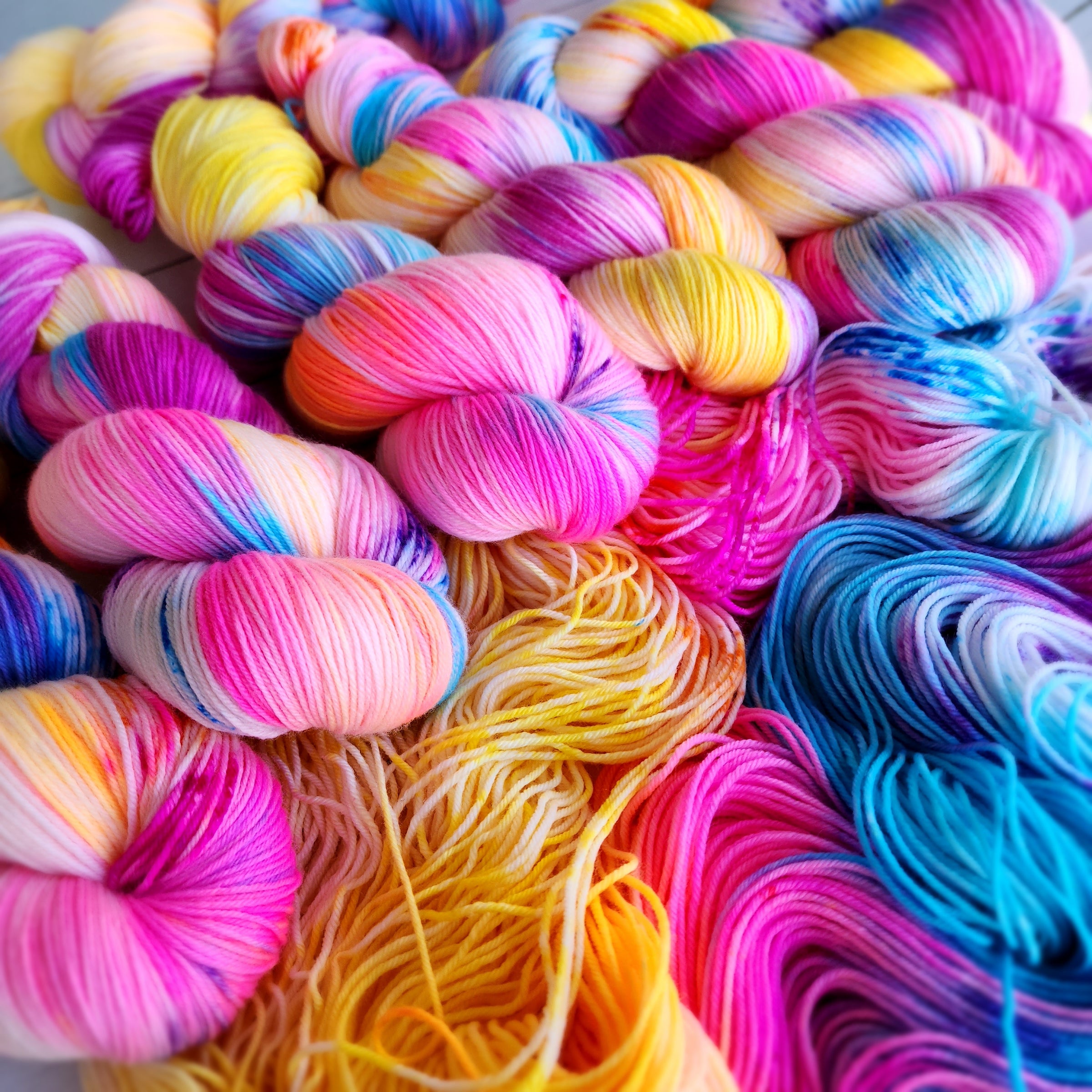 4 ply yarn– RAINBOWS + SPRINKLES